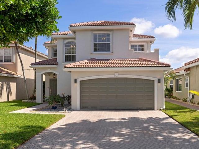 3961 Crescent Creek Pl, Coconut Creek, FL 33073