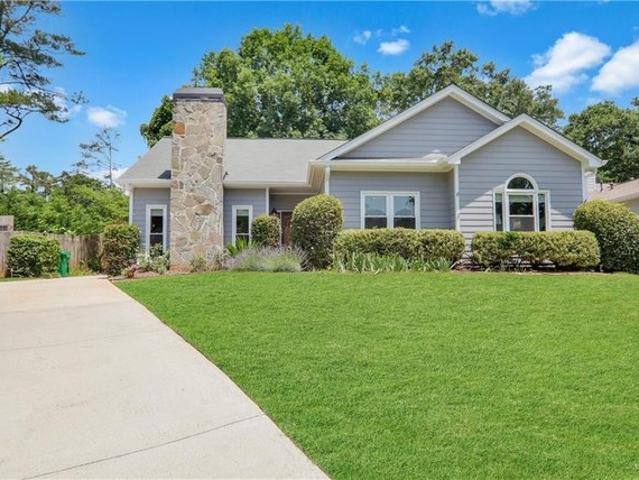 3962 Arborwood Ln, Tucker, GA 30084