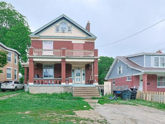 3962 W Eighth St, Cincinnati, OH 45205