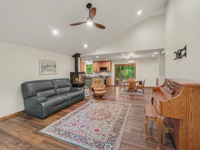 3963 Pembroke Road