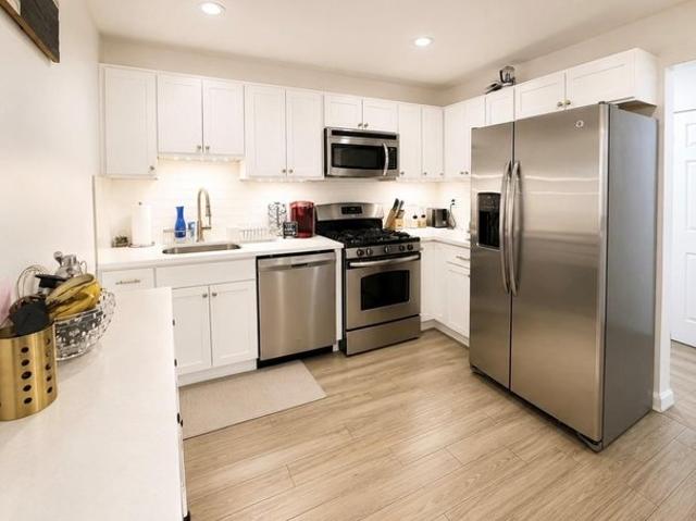 396 Country Club Ln, Pomona, NY 10970