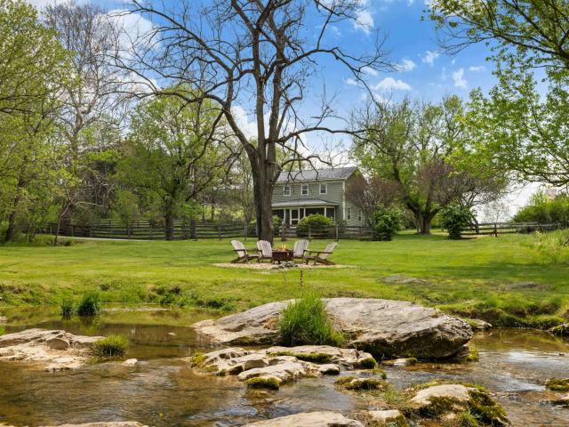 396 bellevue ln