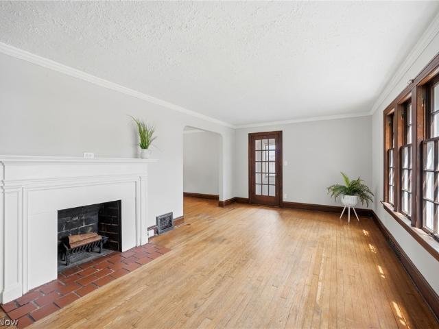 396 E 214th Street