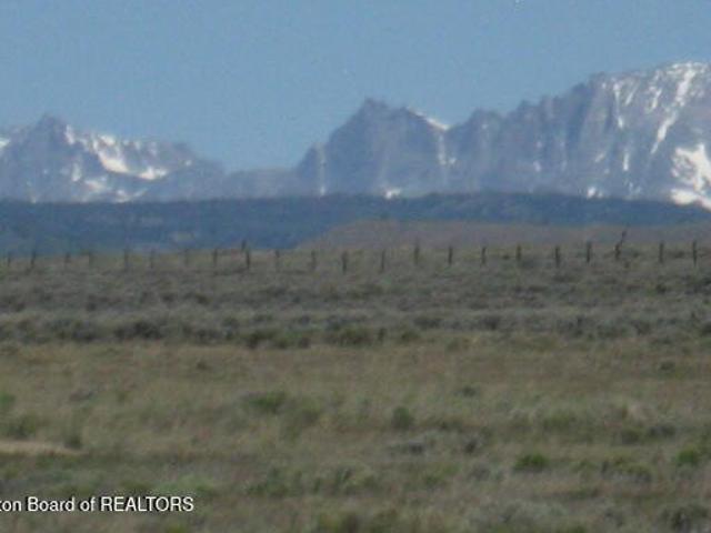 396 E Horseshoe Loop, Pinedale, WY 82941