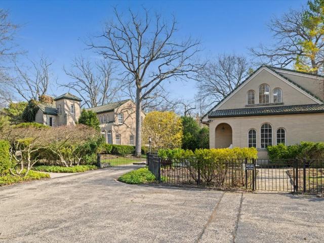 396 Sheridan Road