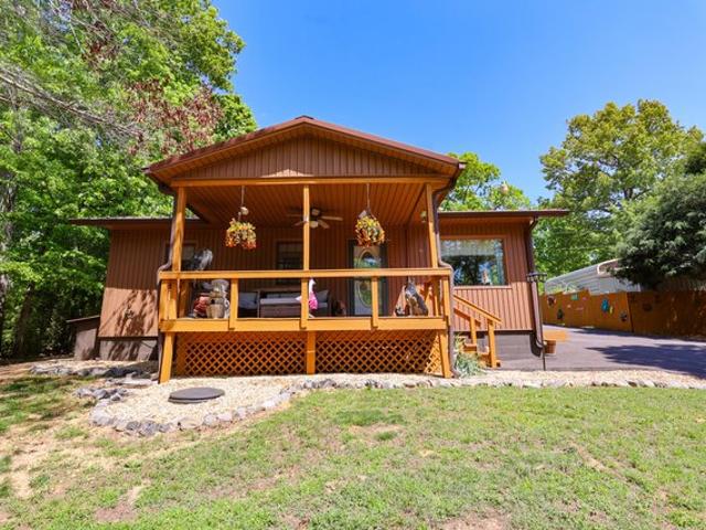 396 Shoreline Dr, New Concord, KY 42076