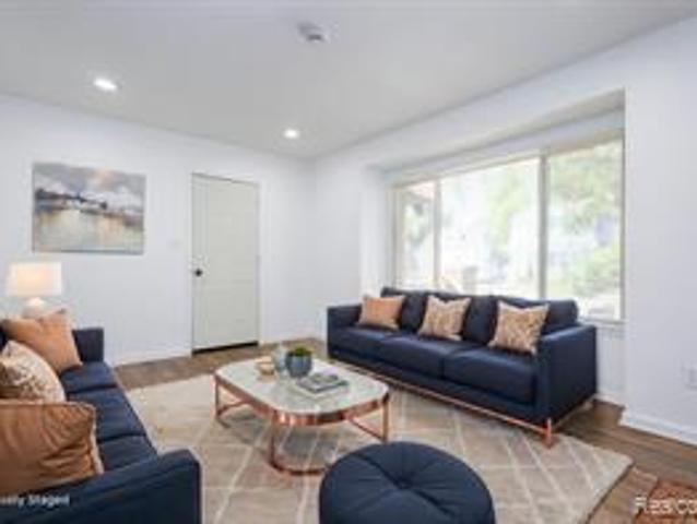 3974 Devonshire Road