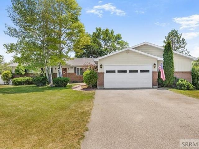 3974 E Wanda St, Ammon, ID 83406