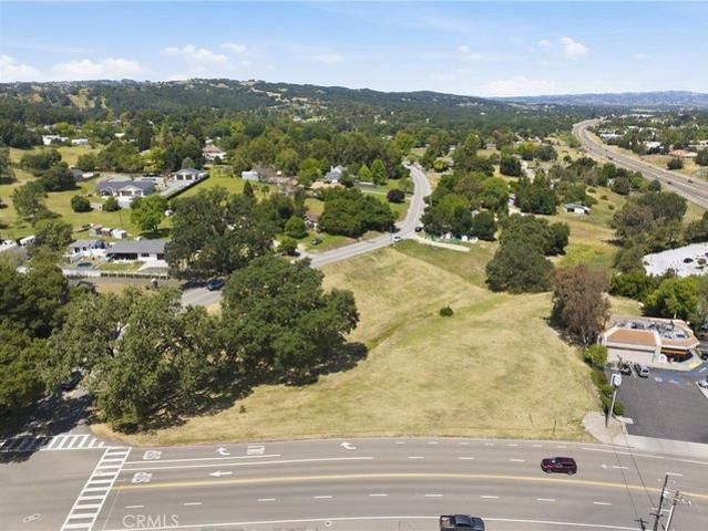 3975 Monterey Rd, Atascadero, CA 93422