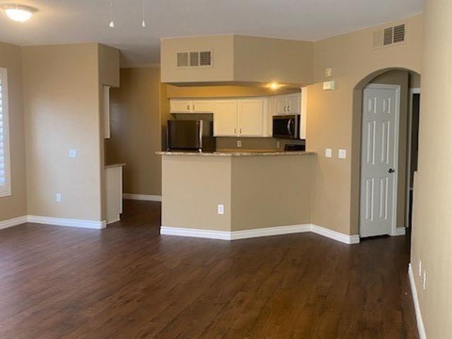 3975 N Hualapai Way 167