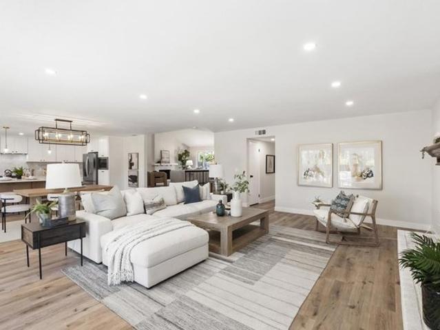 3975 Catamarca Dr, San Diego, CA 92124