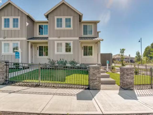 3975 SE Century Blvd, Hillsboro, OR 97123 MLS 24598233
