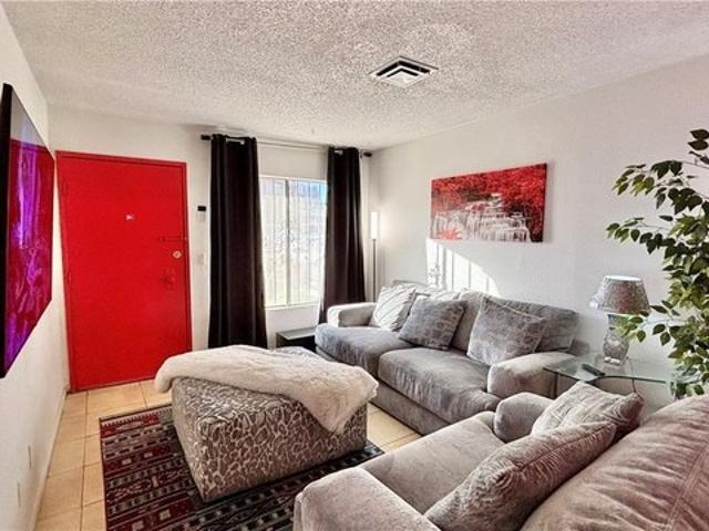 3978 Palos Verdes St, Las Vegas, NV 89119