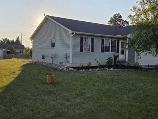 3978 Sandy Meadows Dr, Adrian, MI 49221