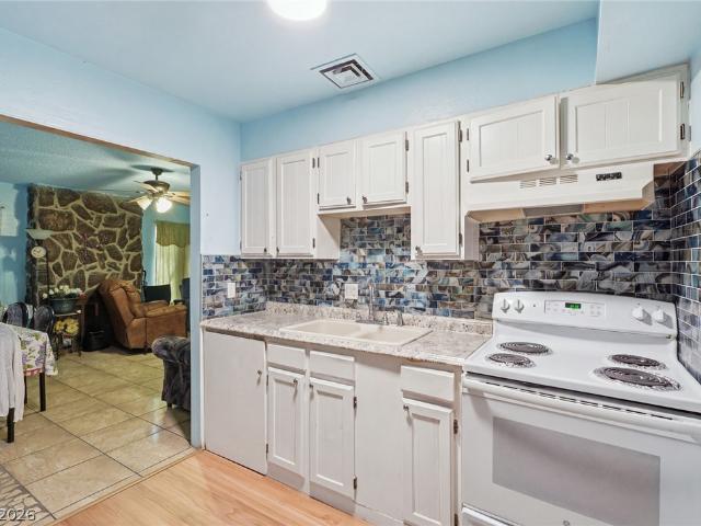 3978 Voxna Street