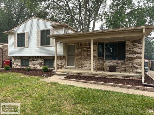 39791 Wolo Ct, Clinton Township, MI 48038