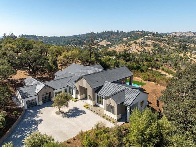 3979 Clearbrook Ct, Santa Rosa, CA 95403