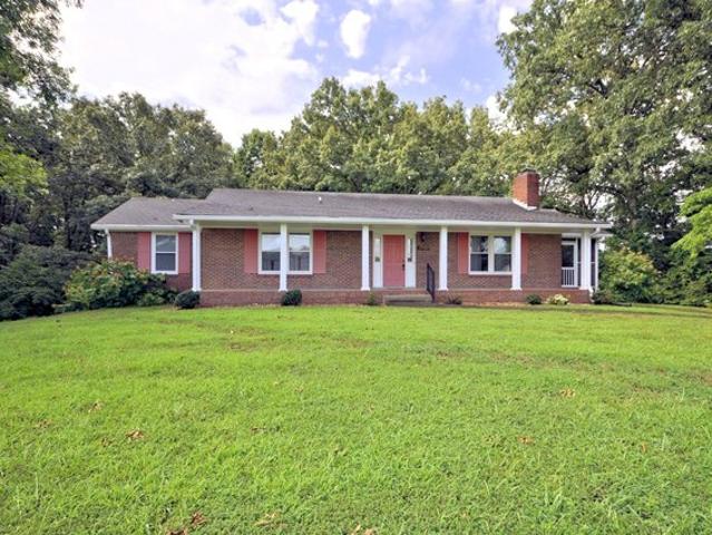 3970 Miller Dr, Clarksville, TN 37043