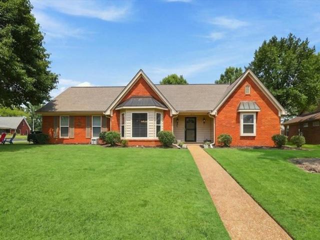 3970 Altruria Rd, Bartlett, TN 38135