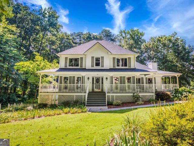 3970 Governors Cir, Loganville, GA 30052
