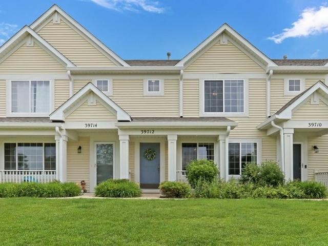 39712 N Warren Ln, Beach Park, IL 60083