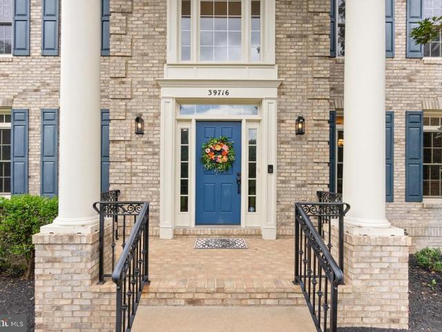 39716 Golden Springs Court