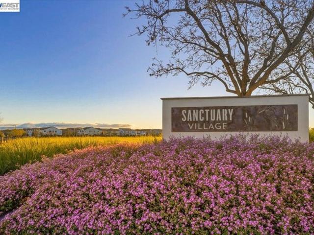39734 Tomcod St, Newark, CA 94560