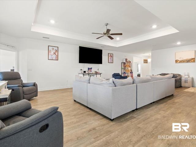 3973 Mercury Cir