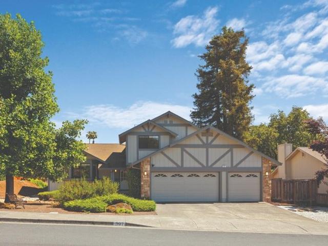 397 Baile De Ciervos Cir, Santa Rosa, CA 95403
