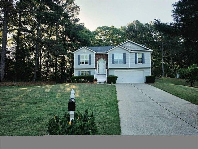 397 E Sycamore Dr, Winder, GA 30680