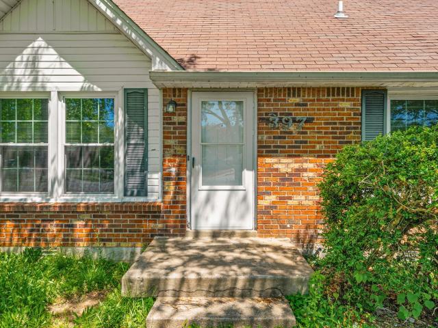 397 Elaine Dr, Clarksville, TN 37042 | MLS #3180 | Compass