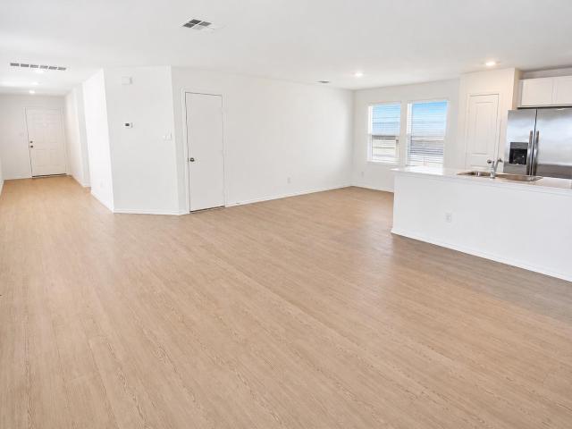 397 Keefer Ln