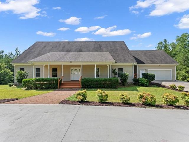 397 Lindsey Lake Rd, Travelers Rest, SC 29690