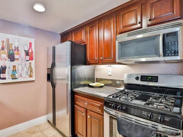 3985 Nobel Dr 329, San Diego, CA 92122