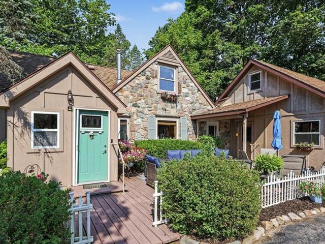 3988 Beeman Rd, Williamston, MI 48895