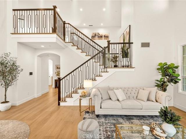 3988 Shady Ridge Dr, Corona, CA 92881