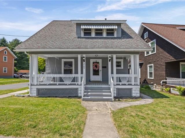 3989 Lake Ave, Rochester, NY 14612