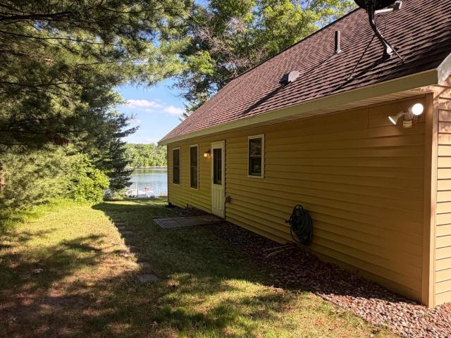 39806 Pine Island Point Trail