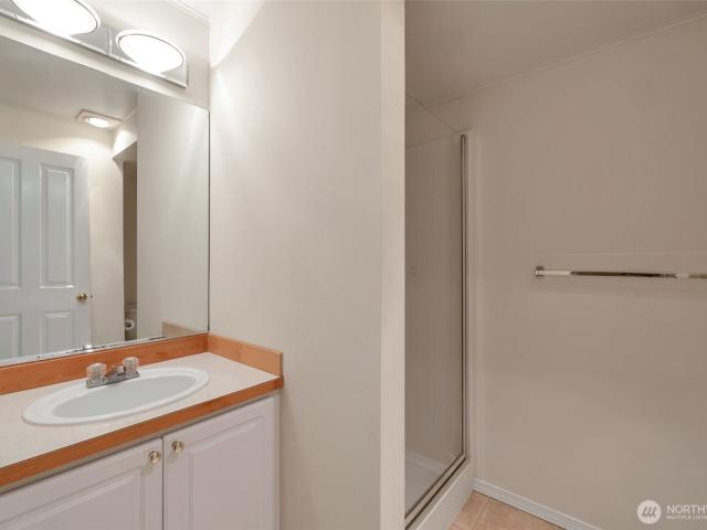 3980 th Pl SE, Unit B102, Bellevue, WA 98006 | MLS #2489