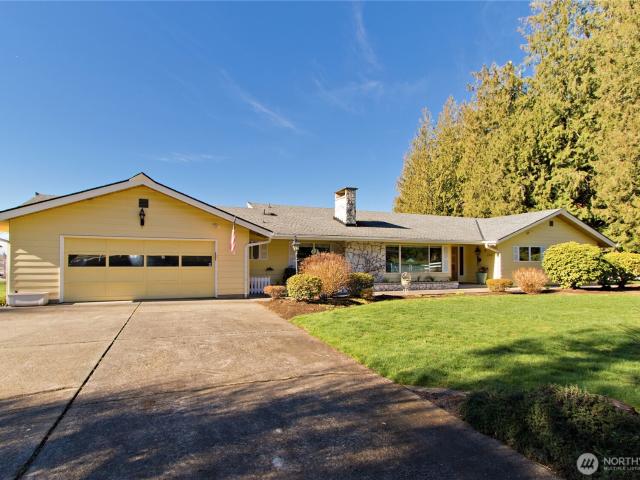 39811 nd Ave SE, Enumclaw, WA 98022 | MLS #2481