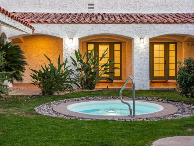 39817 Desert Sun Drive