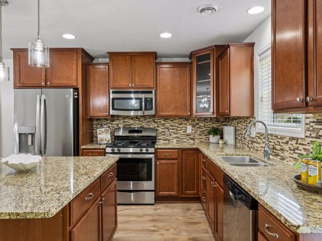 3981 Cedar Grove Ln, Eagan, MN 55122 | MLS #7095