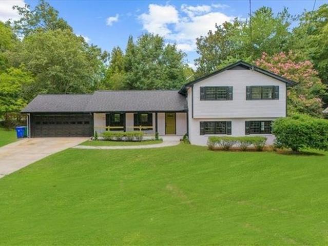 3981 Saint Marks Ct, Tucker, GA 30084