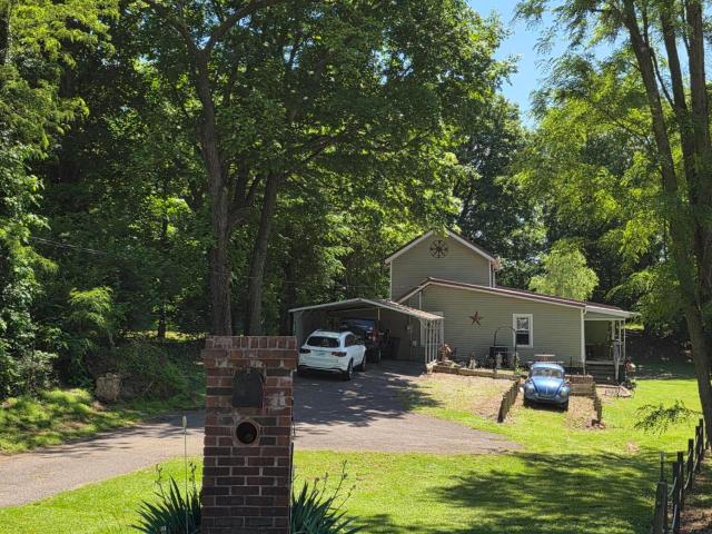 3981 Woodlawn Rd