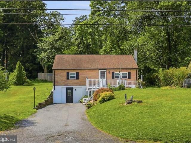 3982 Marietta Ave, Columbia, PA 17512