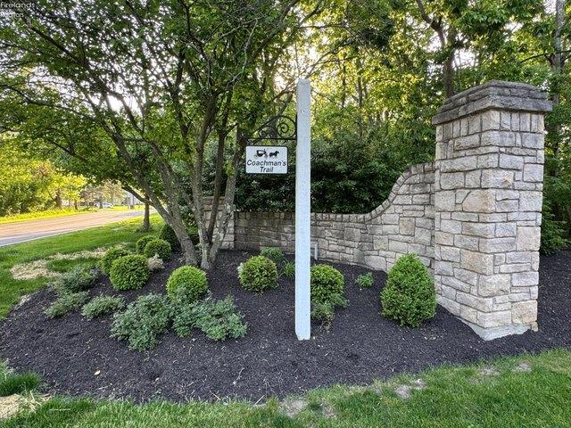 3983 N Coachmans Trl, Port Clinton, OH 43452