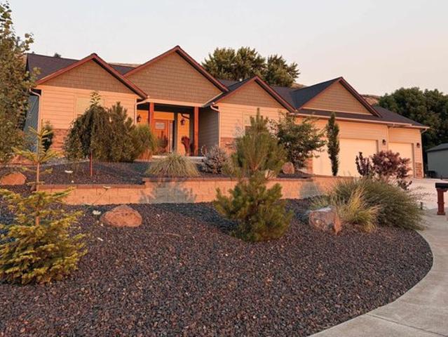 3983 Foothill Dr, Lewiston, ID 83501
