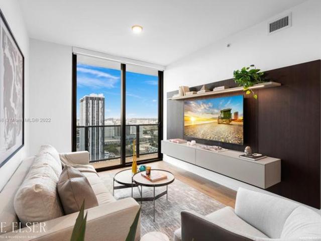 398 5th St NE #2619, Miami, FL 33132
