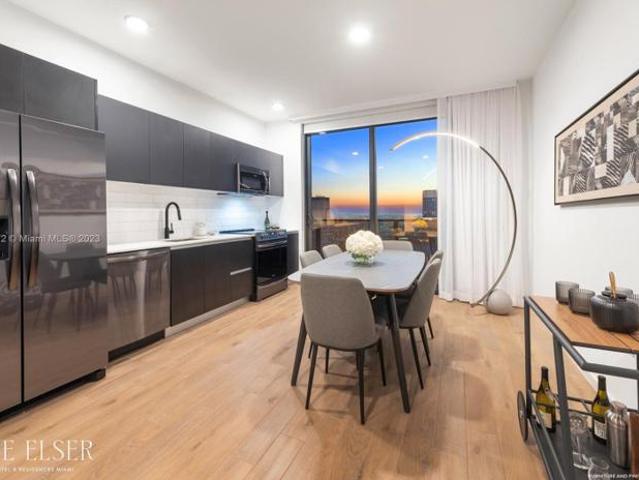 398 5th St NE #2801, Miami, FL 33132