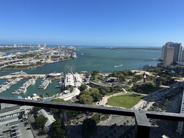 398 5th St NE #3214, Miami, FL 33132